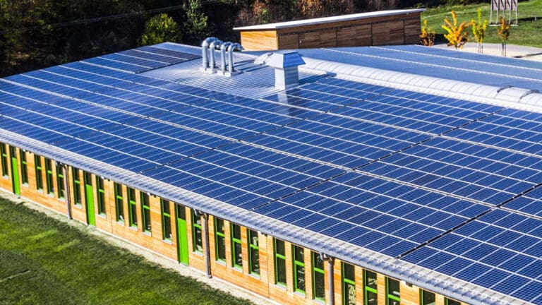 PV Module Abstand zum Dachrand und andere wichtige Abstände